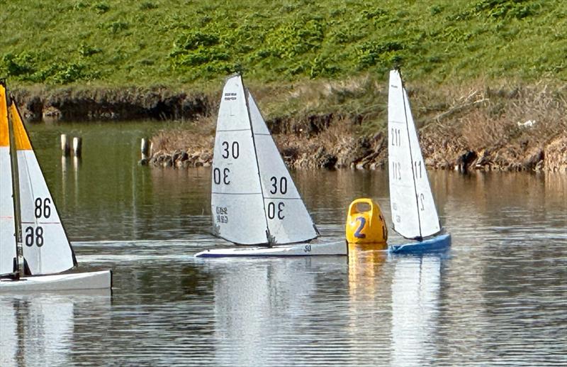 DF95 Winter Series event 8 at East Kent Radio Sailing Club