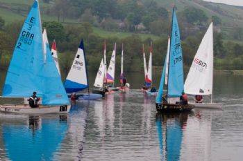 Derbyshire Youth Sailing Series at Combs Sailing Club