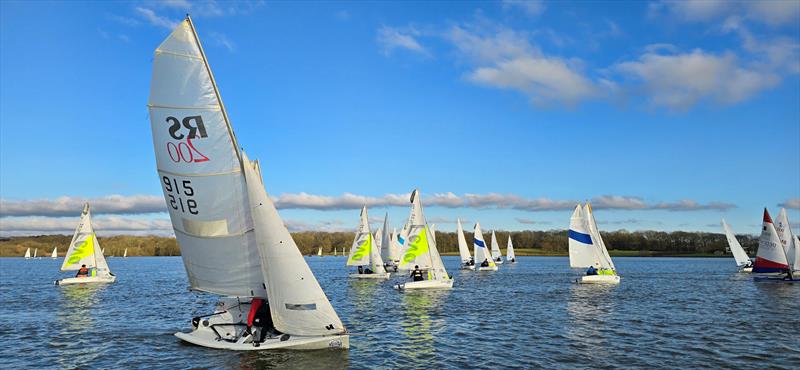 Inaugural Youth Icicle Series at Bough Beech Sailing Club