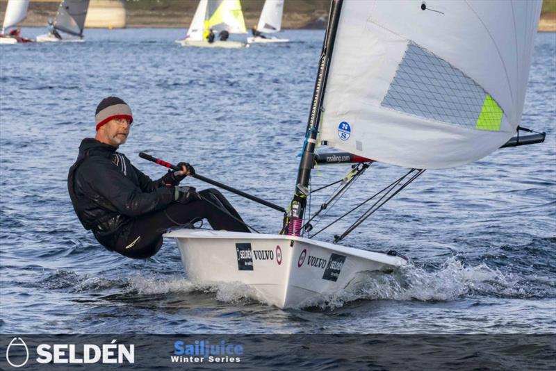 Richard Pye wins the Fernhurst Books Draycote Dash to take early Seldén ...